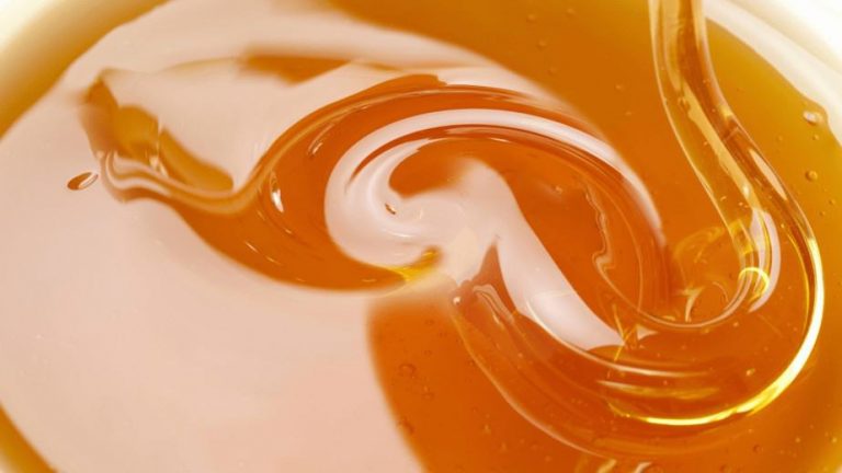 ¿Cuál es la mejor miel la clara o la oscura? - Enterate Delicias