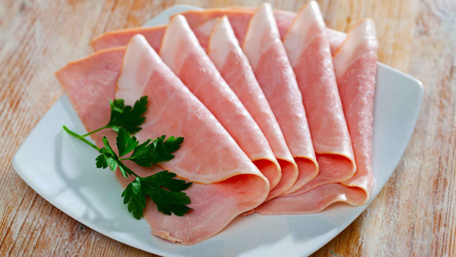 ¿Cuántas calorías tiene 100 gramos de jamón serrano? - Enterate Delicias